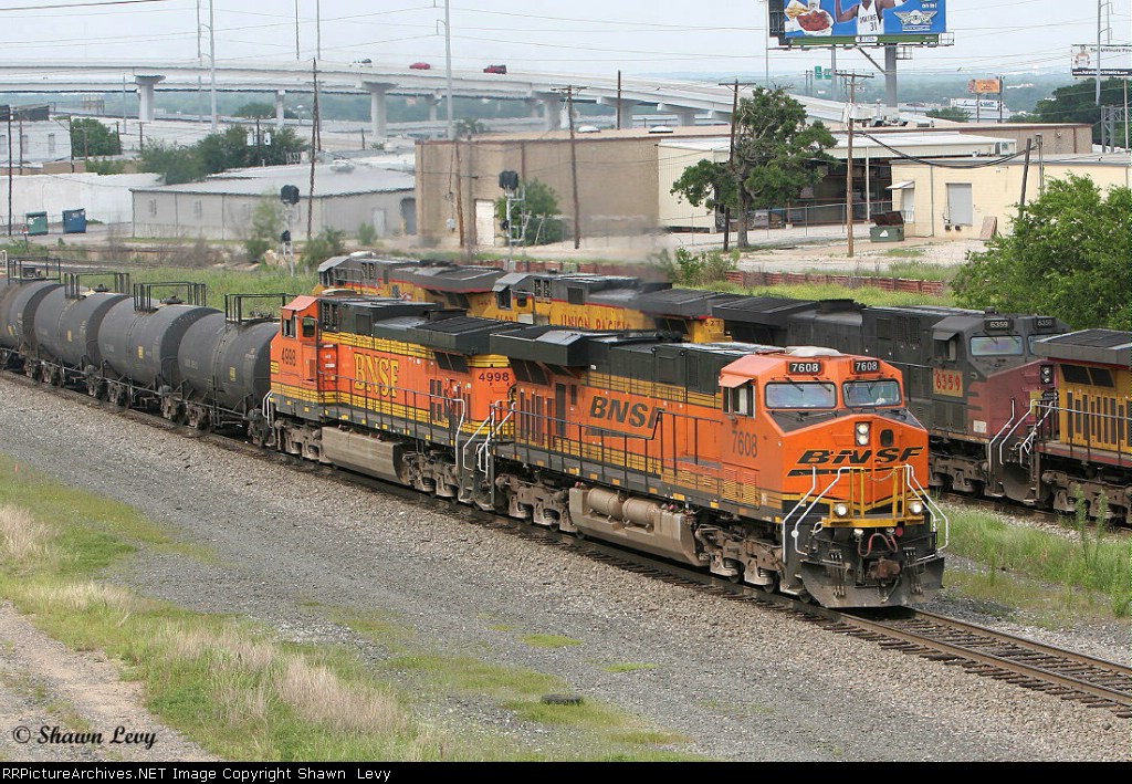 BNSF 7608